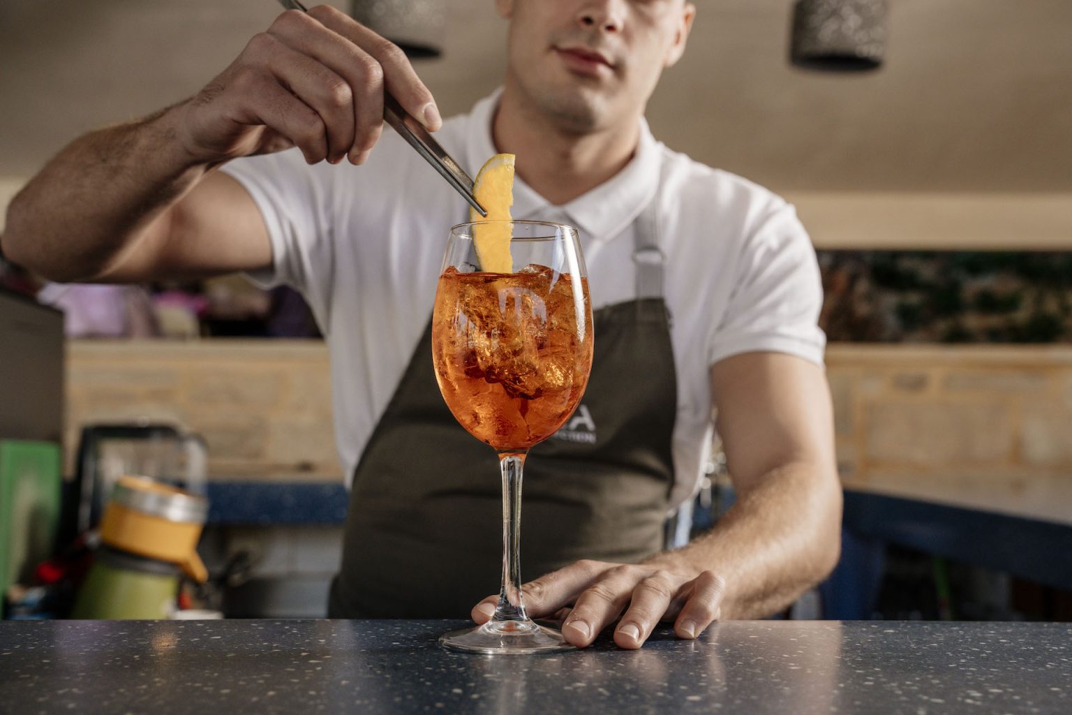 Tube Bar - Stella Palace